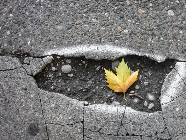 Can Potholes Damage Alloy Wheels? - Wheel Repairs